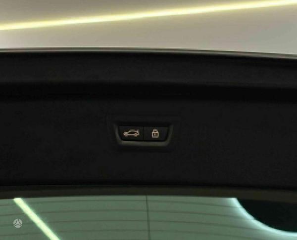 Grey BMW 520 2014 in Marijampole, with an engine capacity of 2.00 L and mileage of 282 thousand km for 12650 €, photo 4 on AUTOMOTO.COM.LV