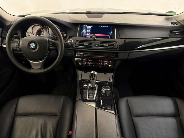 Grey BMW 520 2014 in Marijampole, with an engine capacity of 2.00 L and mileage of 282 thousand km for 12650 €, photo 7 on AUTOMOTO.COM.LV