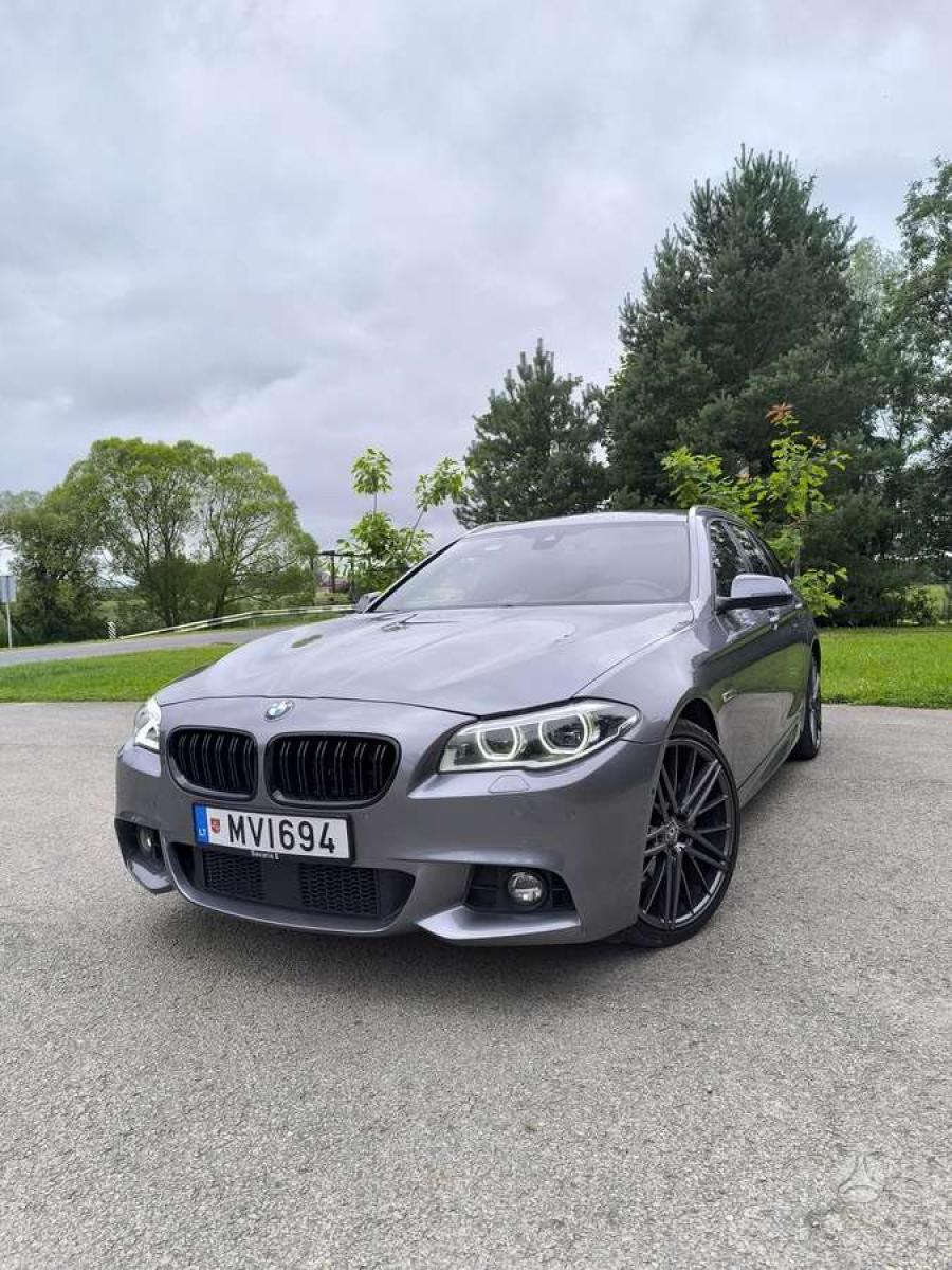 Grey BMW 520 2014 in Birzai, with an engine capacity of 2.00 L and mileage of 296 thousand km for 13300 €, photo 3 on AUTOMOTO.COM.LV