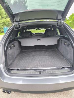 Grey BMW 520 2014 in Birzai, with an engine capacity of 2.00 L and mileage of 296 thousand km for 13300 €, photo 9 on AUTOMOTO.COM.LV