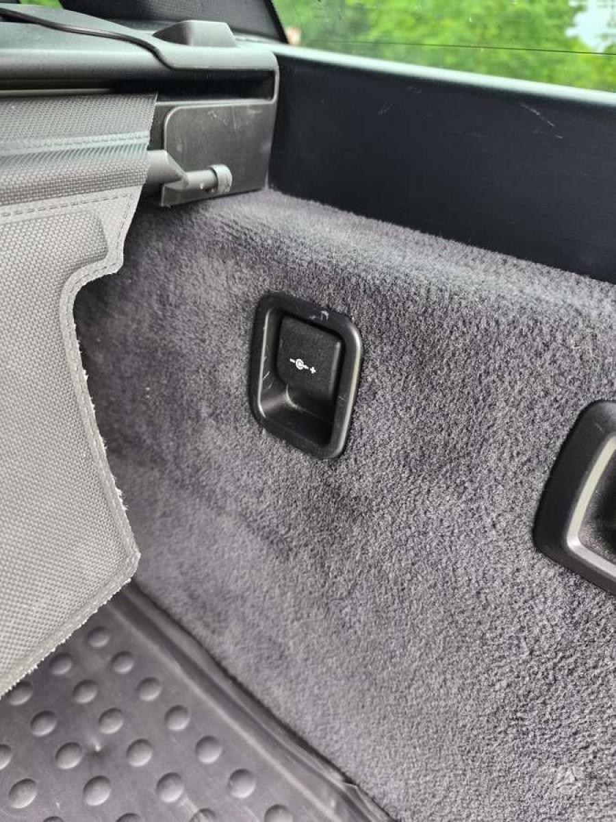 Grey BMW 520 2014 in Birzai, with an engine capacity of 2.00 L and mileage of 296 thousand km for 13300 €, photo 10 on AUTOMOTO.COM.LV