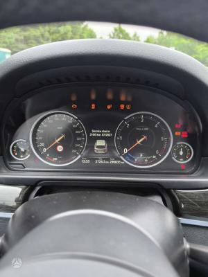 Grey BMW 520 2014 in Birzai, with an engine capacity of 2.00 L and mileage of 296 thousand km for 13300 €, photo 29 on AUTOMOTO.COM.LV