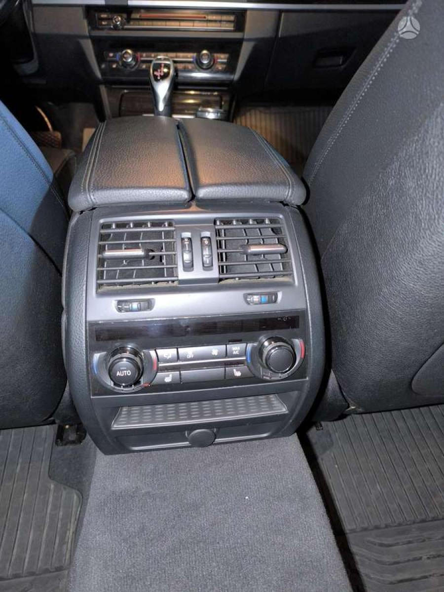 Grey BMW 520 2014 in Birzai, with an engine capacity of 2.00 L and mileage of 296 thousand km for 13300 €, photo 43 on AUTOMOTO.COM.LV