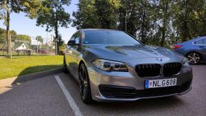 Grey BMW 520 2014 in Raseiniai, with an engine capacity of 2.00 L and mileage of 329 thousand km for 9700 €, photo 4 on AUTOMOTO.COM.LV