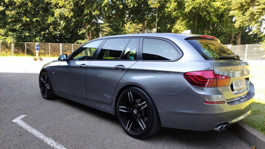 Grey BMW 520 2014 in Raseiniai, with an engine capacity of 2.00 L and mileage of 329 thousand km for 9700 €, photo 6 on AUTOMOTO.COM.LV