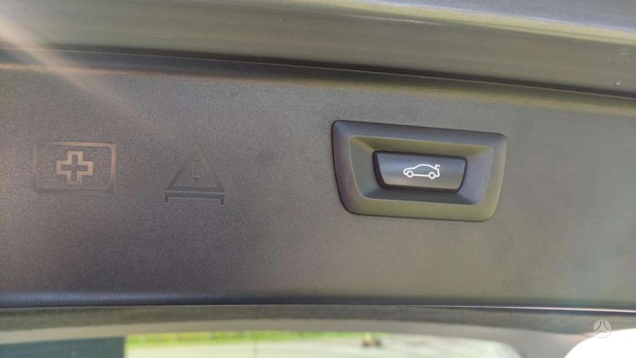 Grey BMW 520 2014 in Raseiniai, with an engine capacity of 2.00 L and mileage of 329 thousand km for 9700 €, photo 13 on AUTOMOTO.COM.LV