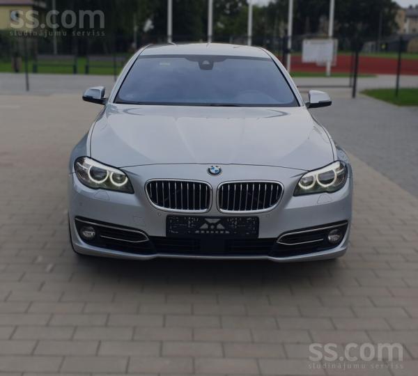 Grey BMW 520 2014 in Riga, with an engine capacity of 2.00 L and mileage of 293 thousand km for 10750 €, photo 6 on AUTOMOTO.COM.LV