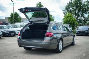 Grey BMW 520 2014 in Marijampole, with an engine capacity of 2.00 L and mileage of 334 thousand km for 10250 €, photo 14 on AUTOMOTO.COM.LV