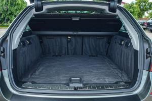 Grey BMW 520 2014 in Marijampole, with an engine capacity of 2.00 L and mileage of 334 thousand km for 10250 €, photo 15 on AUTOMOTO.COM.LV