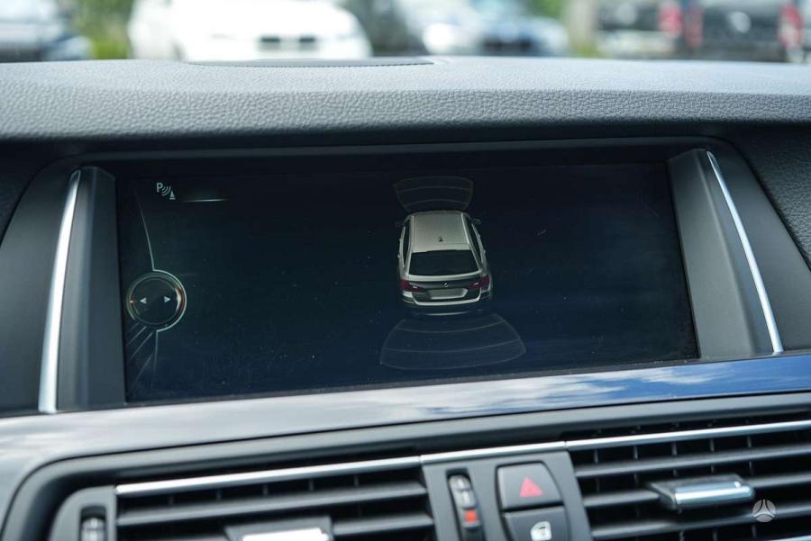 Grey BMW 520 2014 in Marijampole, with an engine capacity of 2.00 L and mileage of 334 thousand km for 10250 €, photo 21 on AUTOMOTO.COM.LV