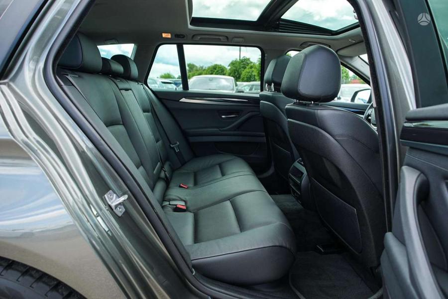 Grey BMW 520 2014 in Marijampole, with an engine capacity of 2.00 L and mileage of 334 thousand km for 10250 €, photo 35 on AUTOMOTO.COM.LV