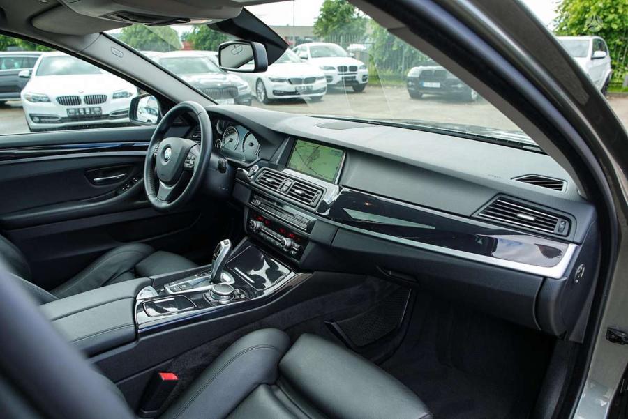 Grey BMW 520 2014 in Marijampole, with an engine capacity of 2.00 L and mileage of 334 thousand km for 10250 €, photo 37 on AUTOMOTO.COM.LV