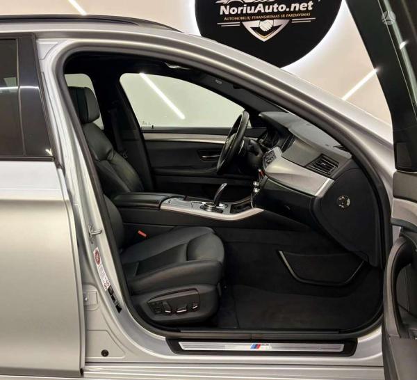 Pelēks BMW 520 2014 Marijampole, ar dzinēja tilpumu 2.00 L un nobraukumu 281 tūkst. km par 11500 €, foto 5 vietnē AUTOMOTO.COM.LV