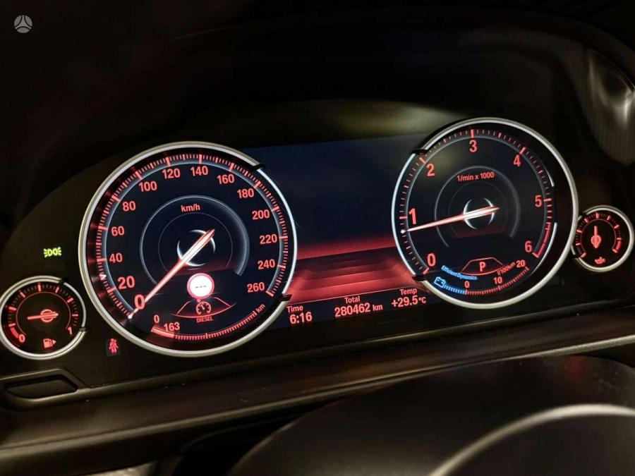Grey BMW 520 2014 in Marijampole, with an engine capacity of 2.00 L and mileage of 281 thousand km for 11500 €, photo 31 on AUTOMOTO.COM.LV