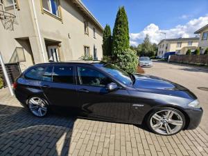 Grey BMW 520 2014 in Vilnius, with an engine capacity of 2.00 L and mileage of 303 thousand km for 10000 €, photo 7 on AUTOMOTO.COM.LV