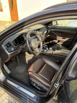 Pelēks BMW 520 2014 Viļņa, ar dzinēja tilpumu 2.00 L un nobraukumu 315 tūkst. km par 13500 €, foto 17 vietnē AUTOMOTO.COM.LV