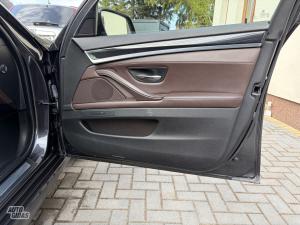 Pelēks BMW 520 2014 Viļņa, ar dzinēja tilpumu 2.00 L un nobraukumu 315 tūkst. km par 13500 €, foto 22 vietnē AUTOMOTO.COM.LV