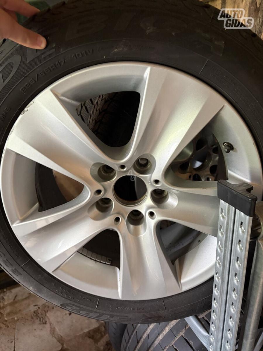 Pelēks BMW 520 2014 Viļņa, ar dzinēja tilpumu 2.00 L un nobraukumu 315 tūkst. km par 13500 €, foto 34 vietnē AUTOMOTO.COM.LV