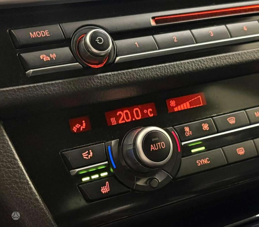 Pelēks BMW 520 2014 Marijampole, ar dzinēja tilpumu 2.00 L un nobraukumu 282 tūkst. km par 10500 €, foto 12 vietnē AUTOMOTO.COM.LV