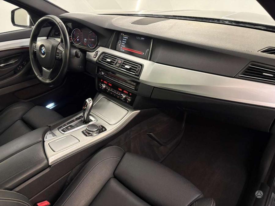Pelēks BMW 520 2015 Marijampole, ar dzinēja tilpumu 2.00 L un nobraukumu 251 tūkst. km par 12650 €, foto 9 vietnē AUTOMOTO.COM.LV