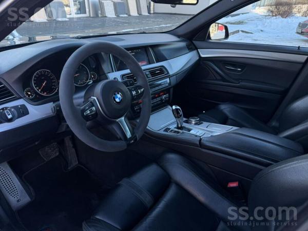Pelēks BMW 520 2015 Rīga, ar dzinēja tilpumu 2.00 L un nobraukumu 0 tūkst. km par 9990 €, foto 10 vietnē AUTOMOTO.COM.LV