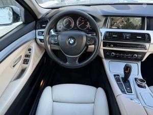 Pelēks BMW 520 2015 Šauļi, ar dzinēja tilpumu 2.00 L un nobraukumu 290 tūkst. km par 12450 €, foto 25 vietnē AUTOMOTO.COM.LV