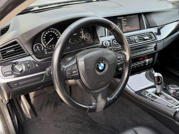 Grey BMW 520 2015 in Utena, with an engine capacity of 0.00 L and mileage of 229 thousand km for 9600 €, photo 10 on AUTOMOTO.COM.LV