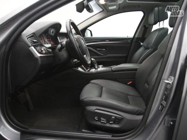 Pelēks BMW 520 2015 Viļņa, ar dzinēja tilpumu 2.00 L un nobraukumu 209 tūkst. km par 12599 €, foto 4 vietnē AUTOMOTO.COM.LV
