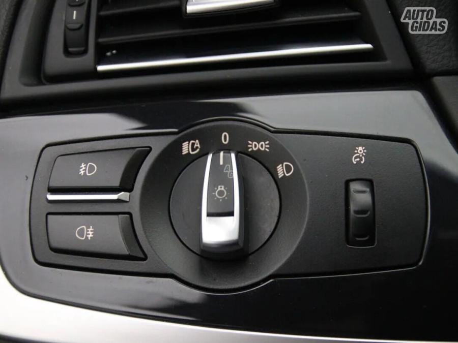 Grey BMW 520 2015 in Vilnius, with an engine capacity of 2.00 L and mileage of 209 thousand km for 12599 €, photo 28 on AUTOMOTO.COM.LV