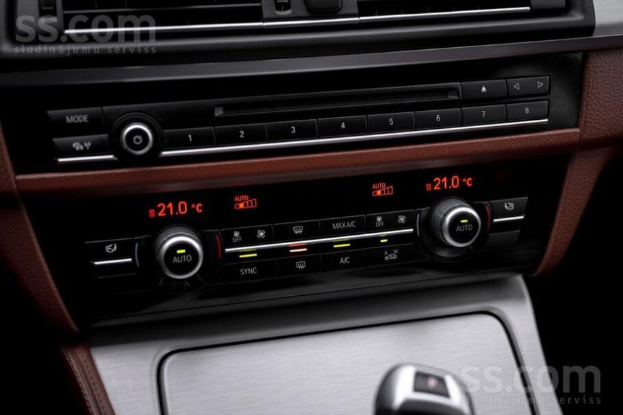 Pelēks BMW 520 2015 Tukums, ar dzinēja tilpumu 2.00 L un nobraukumu 202 tūkst. km par 12950 €, foto 27 vietnē AUTOMOTO.COM.LV