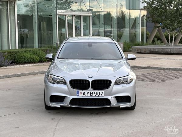 Pelēks BMW 520 2015 Viļņa, ar dzinēja tilpumu 2.00 L un nobraukumu 182 tūkst. km par 9800 €, foto 2 vietnē AUTOMOTO.COM.LV