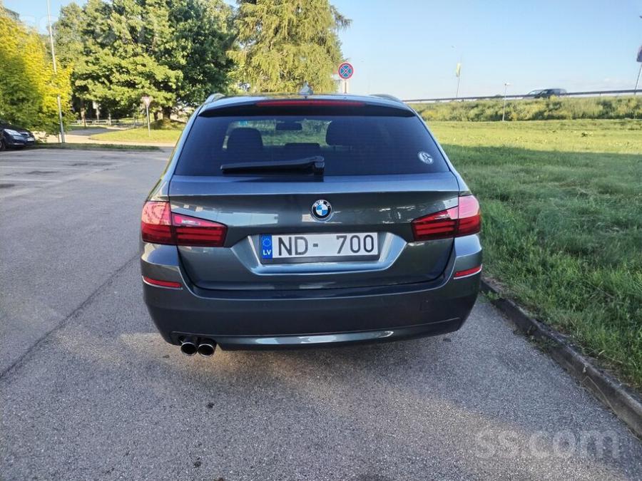 Grey BMW 520 2015 in Daugavpils, with an engine capacity of 2.00 L and mileage of 290 thousand km for 9850 €, photo 12 on AUTOMOTO.COM.LV
