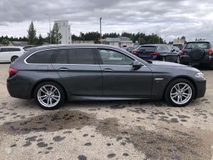 Grey BMW 520 2015 in Utena, with an engine capacity of 2.00 L and mileage of 247 thousand km for 13400 €, photo 9 on AUTOMOTO.COM.LV