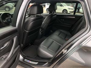 Grey BMW 520 2015 in Utena, with an engine capacity of 2.00 L and mileage of 247 thousand km for 13400 €, photo 12 on AUTOMOTO.COM.LV