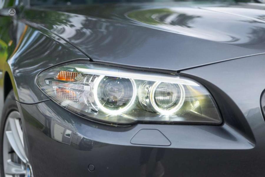 Pelēks BMW 520 2015 Viļņa, ar dzinēja tilpumu 2.00 L un nobraukumu 260 tūkst. km par 11500 €, foto 4 vietnē AUTOMOTO.COM.LV