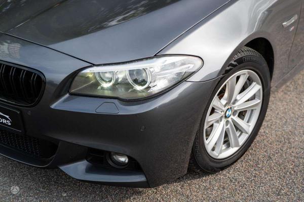 Pelēks BMW 520 2015 Viļņa, ar dzinēja tilpumu 2.00 L un nobraukumu 260 tūkst. km par 11500 €, foto 7 vietnē AUTOMOTO.COM.LV