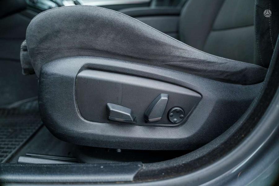 Pelēks BMW 520 2015 Viļņa, ar dzinēja tilpumu 2.00 L un nobraukumu 260 tūkst. km par 11500 €, foto 20 vietnē AUTOMOTO.COM.LV