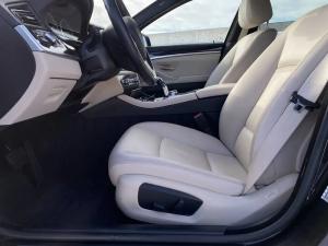 Pelēks BMW 520 2015 Tukums, ar dzinēja tilpumu 2.00 L un nobraukumu 257 tūkst. km par 10990 €, foto 14 vietnē AUTOMOTO.COM.LV