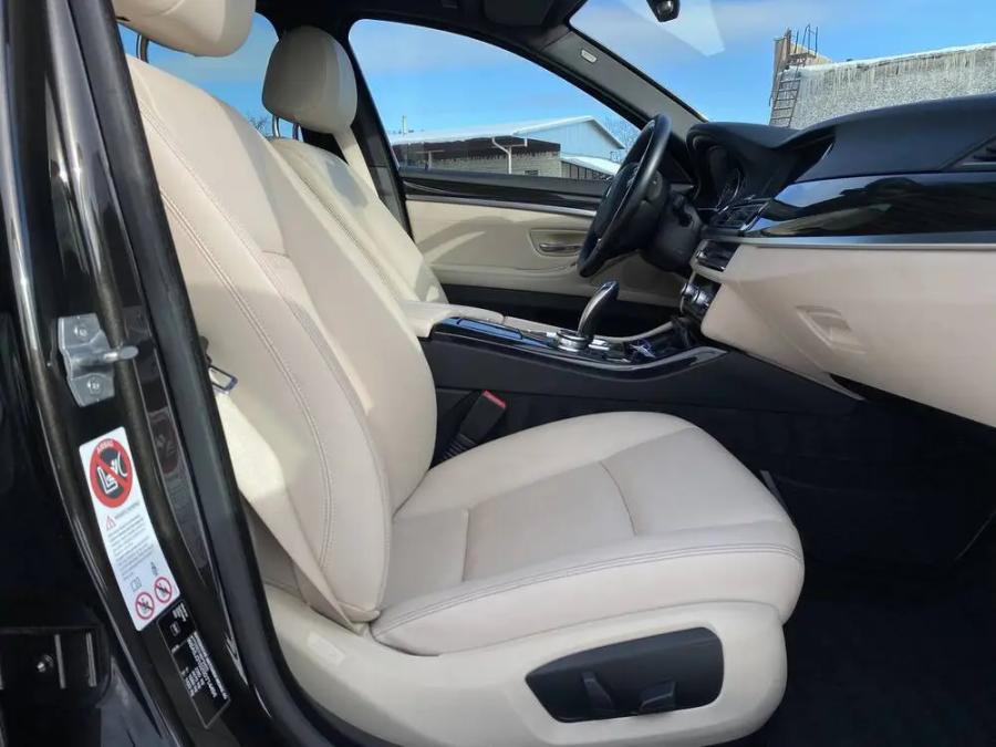 Pelēks BMW 520 2015 Tukums, ar dzinēja tilpumu 2.00 L un nobraukumu 257 tūkst. km par 10990 €, foto 15 vietnē AUTOMOTO.COM.LV