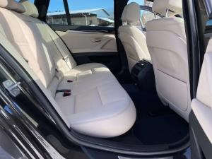 Pelēks BMW 520 2015 Tukums, ar dzinēja tilpumu 2.00 L un nobraukumu 257 tūkst. km par 10990 €, foto 16 vietnē AUTOMOTO.COM.LV
