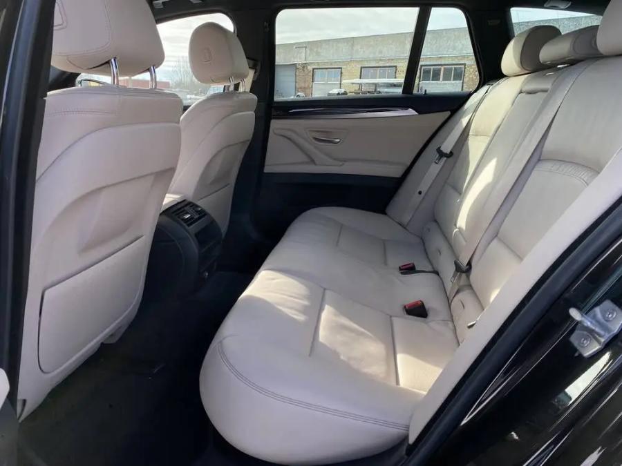 Pelēks BMW 520 2015 Tukums, ar dzinēja tilpumu 2.00 L un nobraukumu 257 tūkst. km par 10990 €, foto 17 vietnē AUTOMOTO.COM.LV