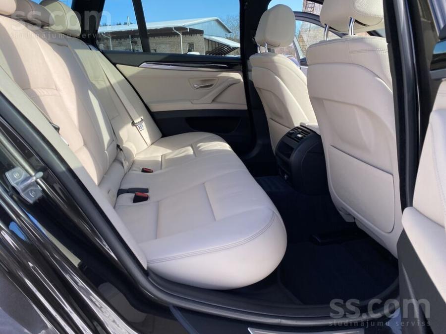 Pelēks BMW 520 2015 Tukums, ar dzinēja tilpumu 2.00 L un nobraukumu 257 tūkst. km par 10990 €, foto 16 vietnē AUTOMOTO.COM.LV