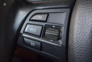 Grey BMW 520 2015 in Vilnius, with an engine capacity of 2.00 L and mileage of 249 thousand km for 10200 €, photo 20 on AUTOMOTO.COM.LV