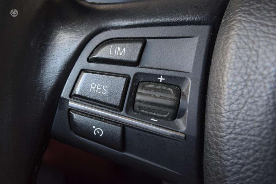 Grey BMW 520 2015 in Vilnius, with an engine capacity of 2.00 L and mileage of 249 thousand km for 10200 €, photo 20 on AUTOMOTO.COM.LV