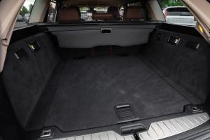 Grey BMW 520 2015 in Jelgava, with an engine capacity of 2.00 L and mileage of 243 thousand km for 11400 €, photo 12 on AUTOMOTO.COM.LV