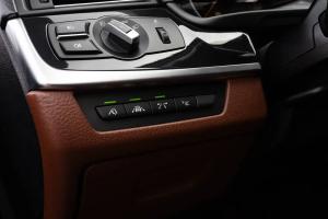 Grey BMW 520 2015 in Jelgava, with an engine capacity of 2.00 L and mileage of 243 thousand km for 11400 €, photo 17 on AUTOMOTO.COM.LV