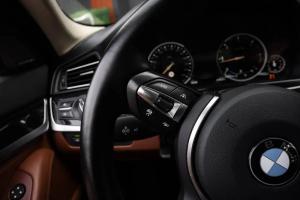 Grey BMW 520 2015 in Jelgava, with an engine capacity of 2.00 L and mileage of 243 thousand km for 11400 €, photo 21 on AUTOMOTO.COM.LV