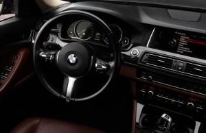 Grey BMW 520 2015 in Jelgava, with an engine capacity of 2.00 L and mileage of 243 thousand km for 11400 €, photo 35 on AUTOMOTO.COM.LV