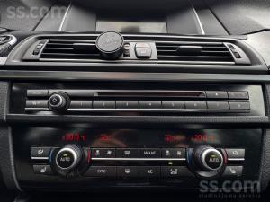 Серый БМВ 520 2015 в Даугавпилс, объемом двигателя 2.00 л и пробегом 292 тыс. км за 9600 €, фото 11 на AUTOMOTO.COM.LV