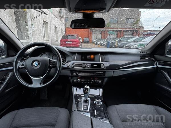 Grey BMW 520 2015 in Daugavpils, with an engine capacity of 2.00 L and mileage of 292 thousand km for 9600 €, photo 9 on AUTOMOTO.COM.LV